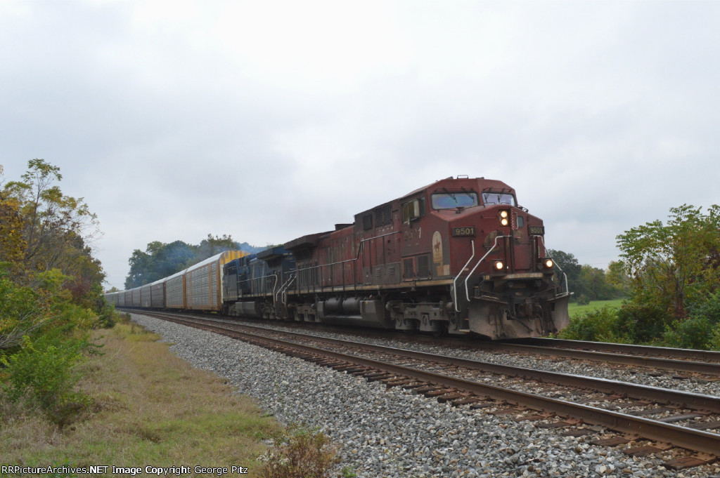 CP 9501 and CSX train Q217